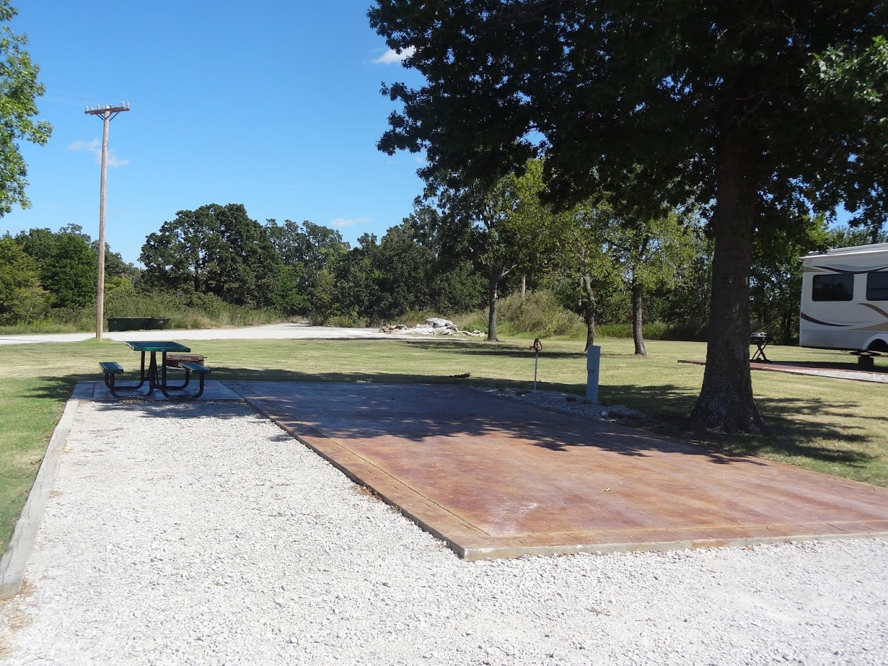 Campgrounds in Tulsa OK | Keystone Lake Jellystone Park